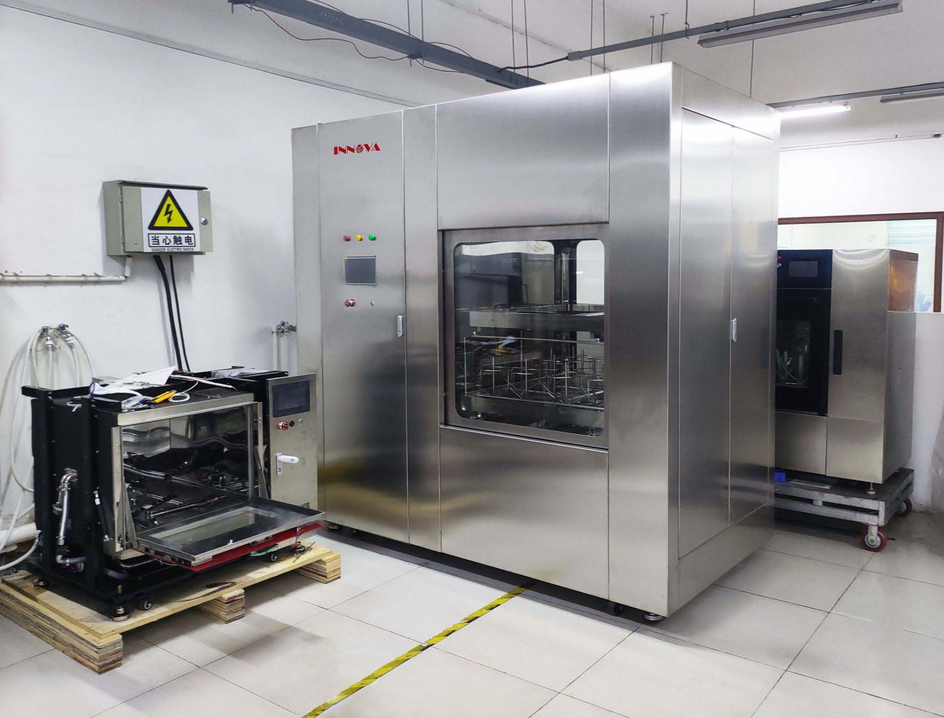 heavy-duty-glassware-washer-for-pharmaceutical-industry